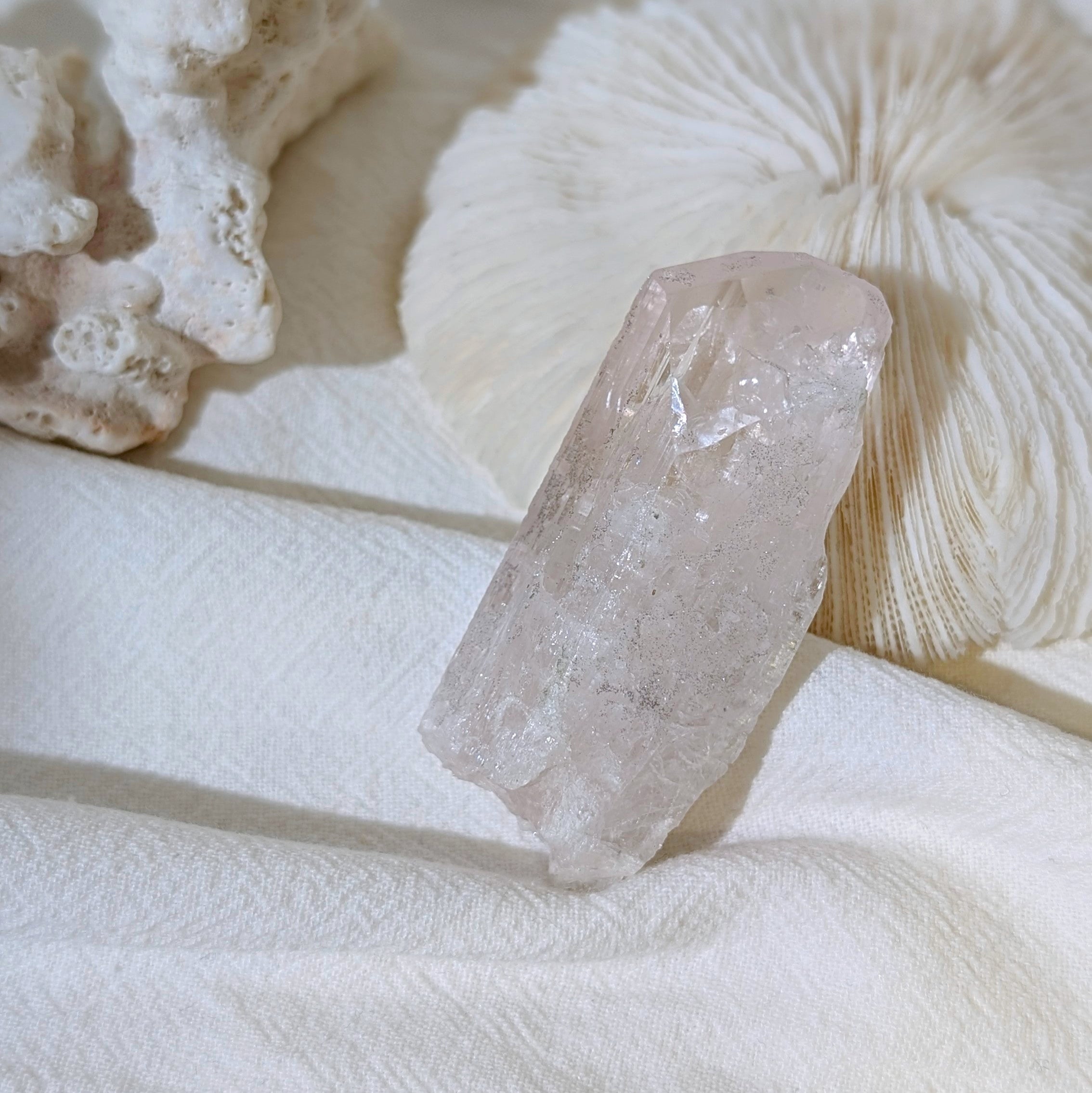 [DN02] High Quality Pink Danburite 高品粉色賽黃晶 – Moonpath Stones